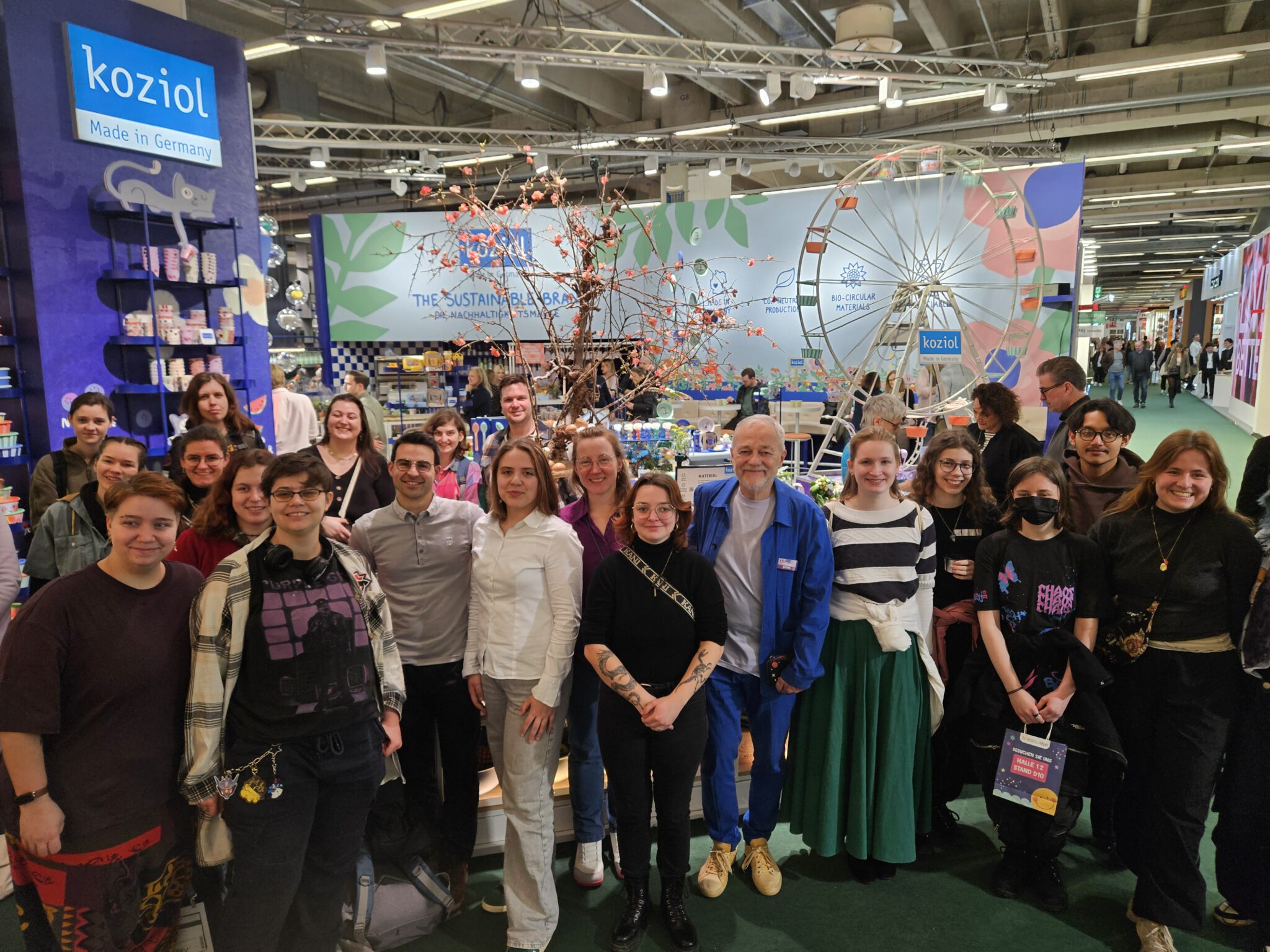 Von der Werkbank zur Weltmesse: THED-Schüler besuchen Ambiente ...